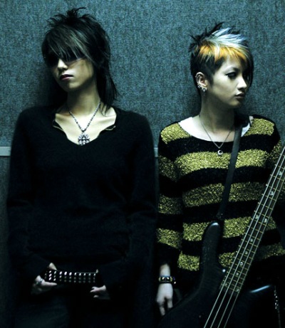 Zwei - Collaboration (28472) - AniDB